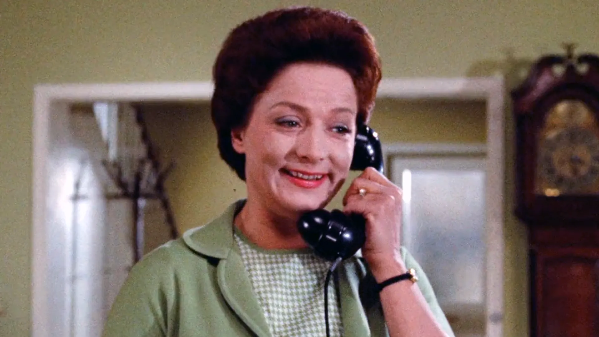 Se Lily Broberg | Filmhyggen er hjemme | Nordisk Film+